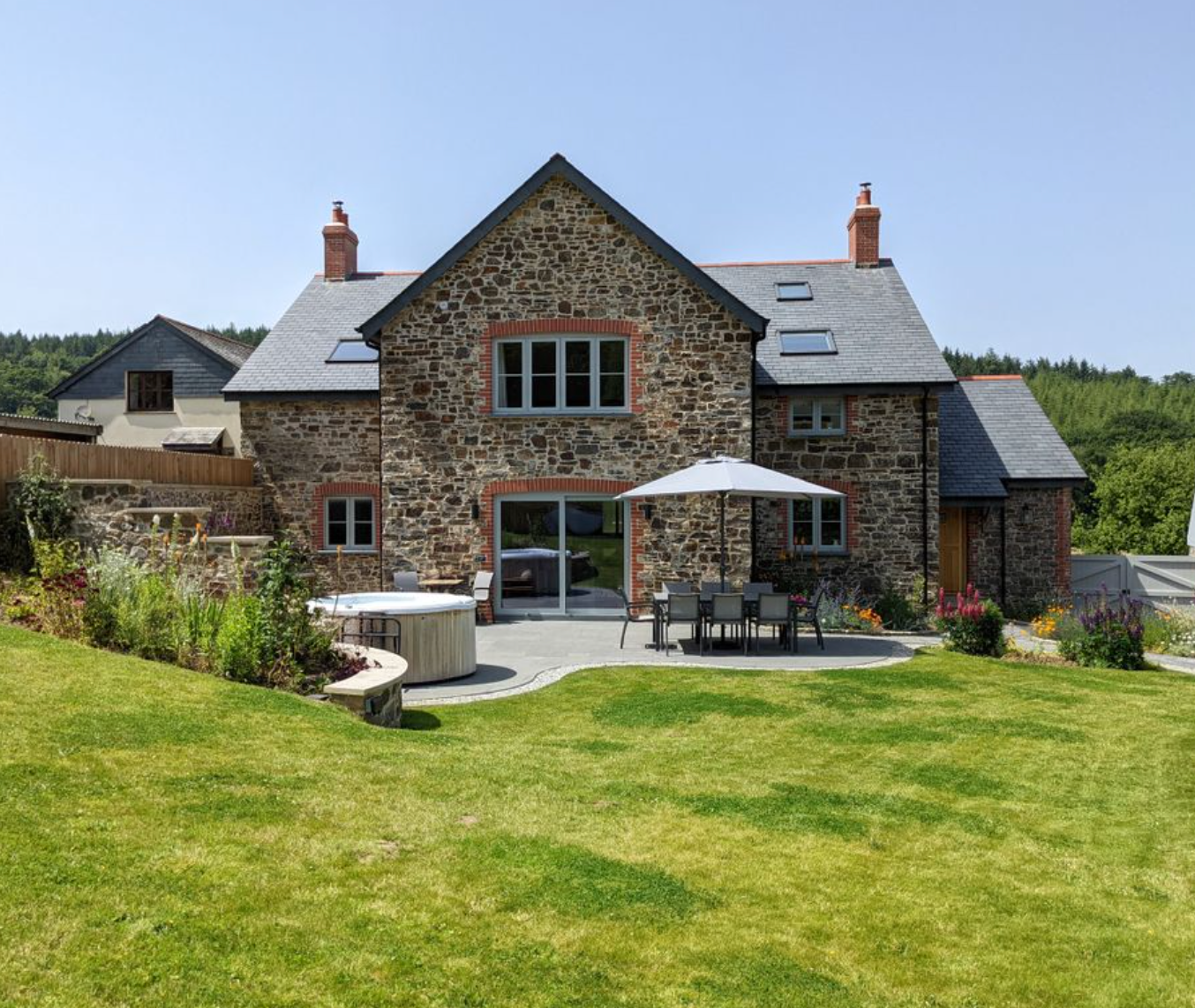 Your Essential Devon Holiday Cottages Guide for the Perfect Getaway